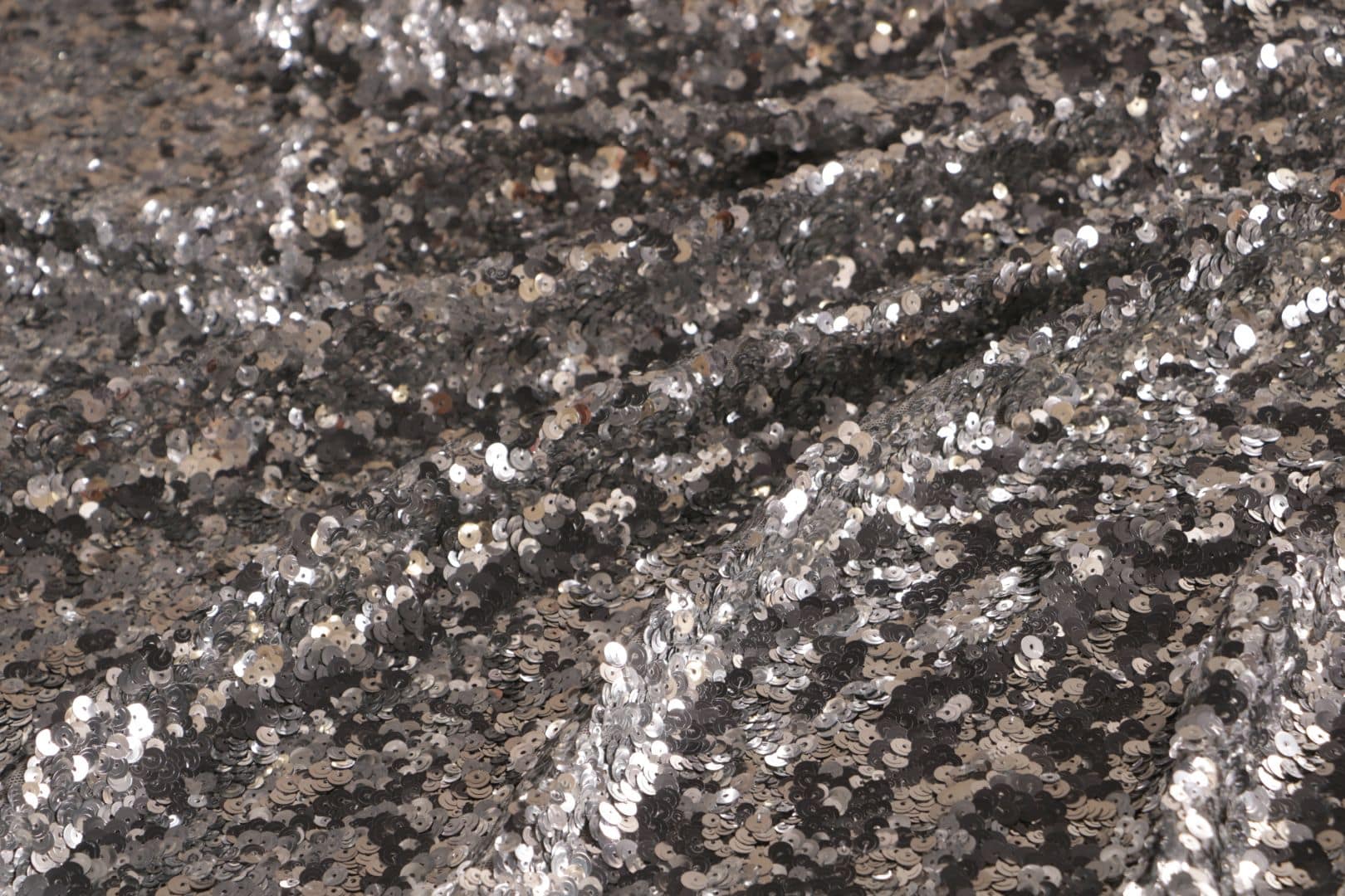 Buy online our top quality silver fabrics for apparel and fashion