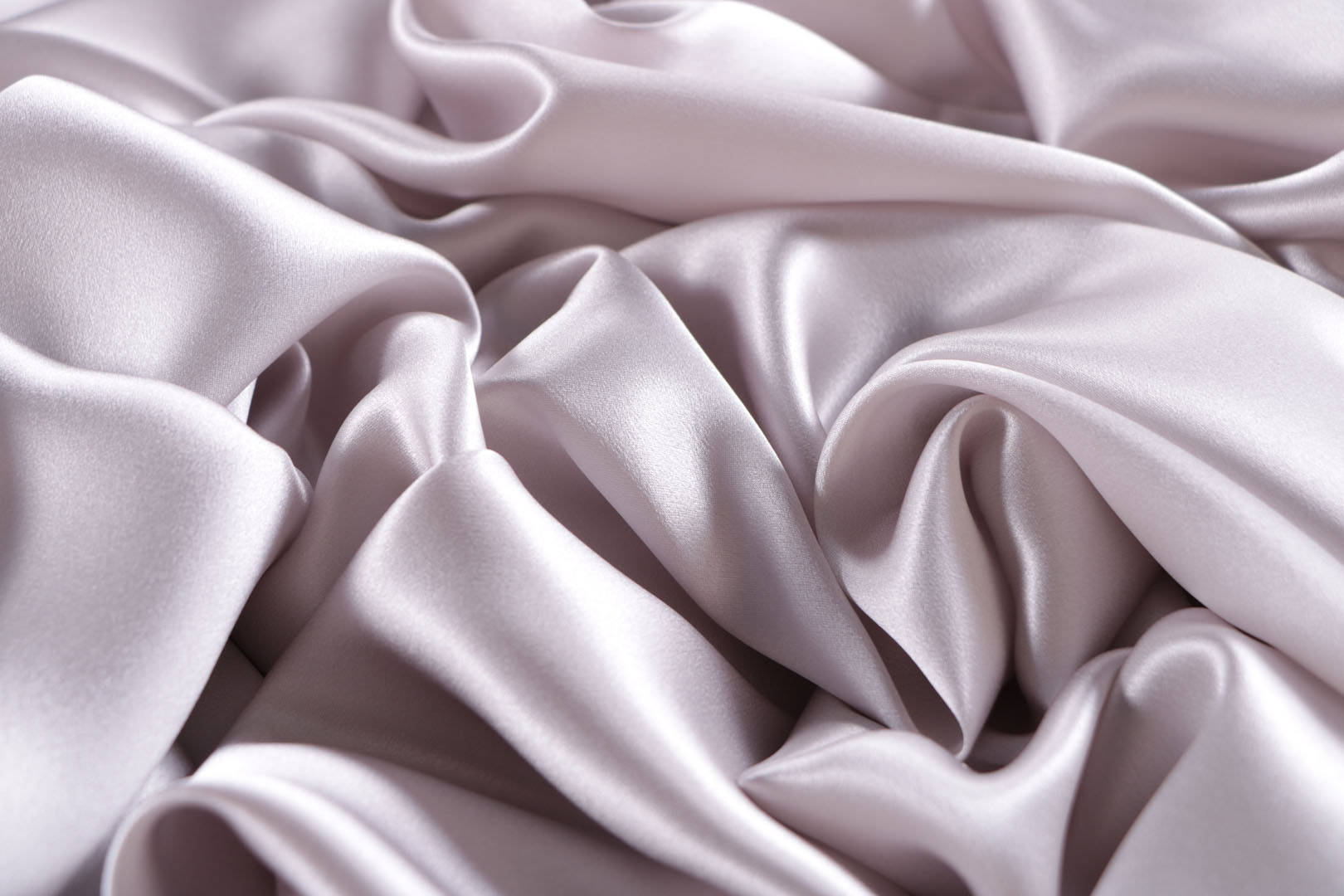 Silk crêpe back satin fabric for high fashion | new tess
