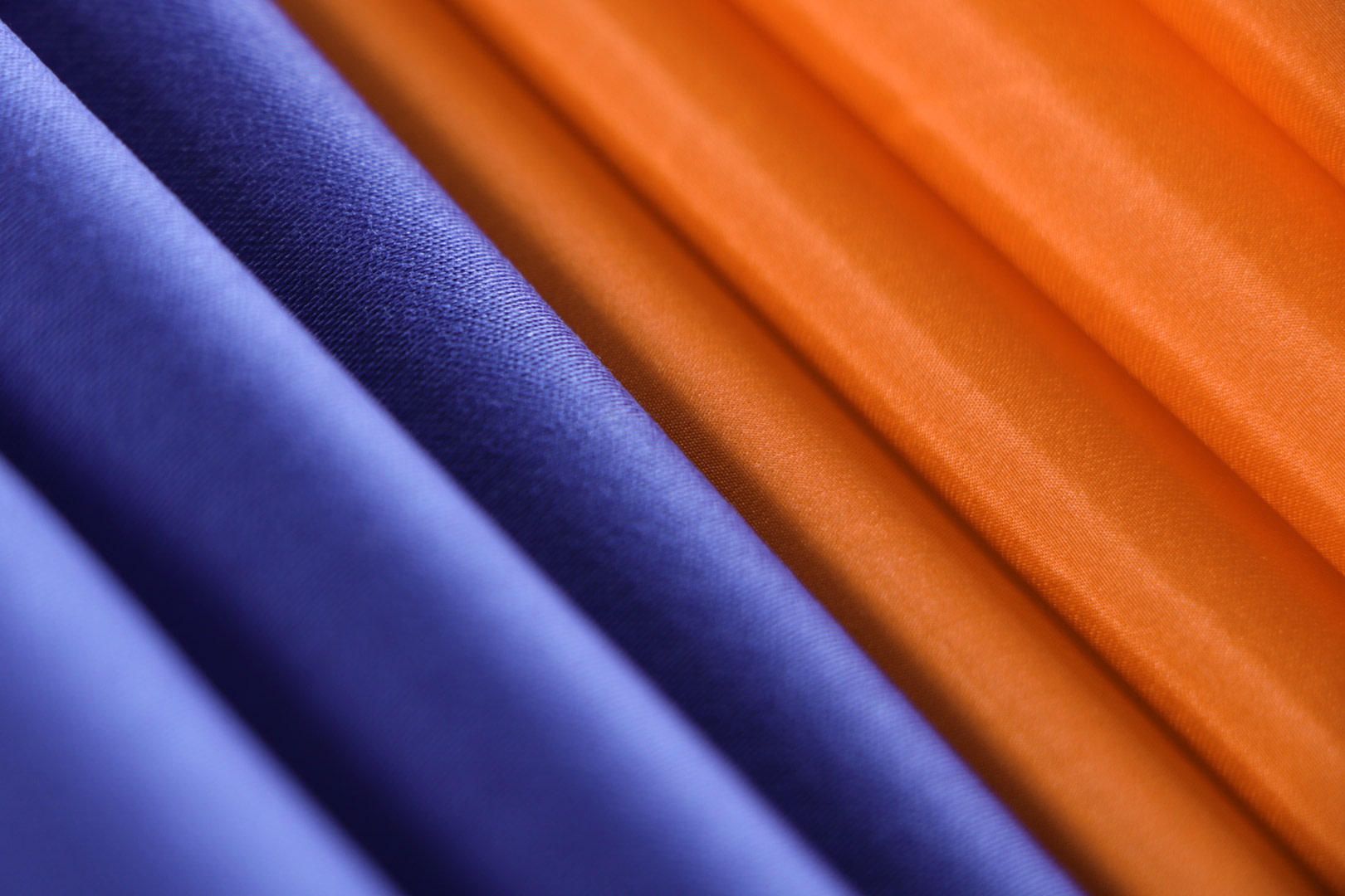 Tessuto Raso di Cotone Stretch Blu Zaffiro in Cotone, Stretch per ...