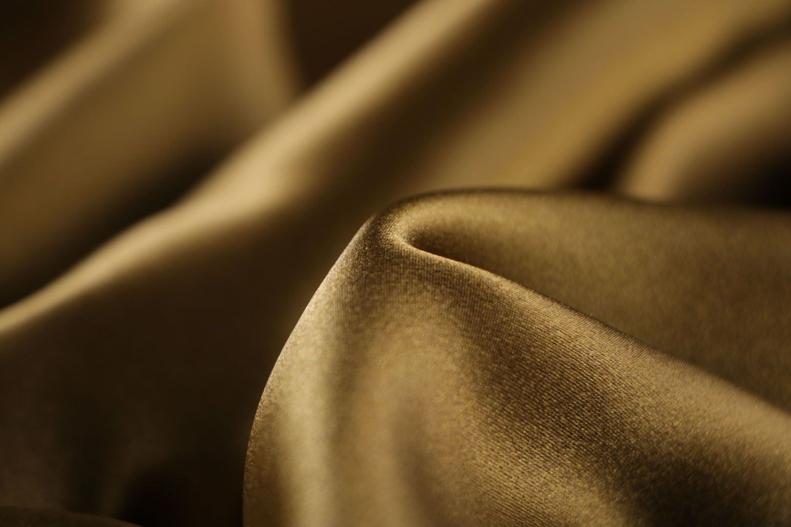 Tessuto Crepe Satin Foglia per Abbigliamento