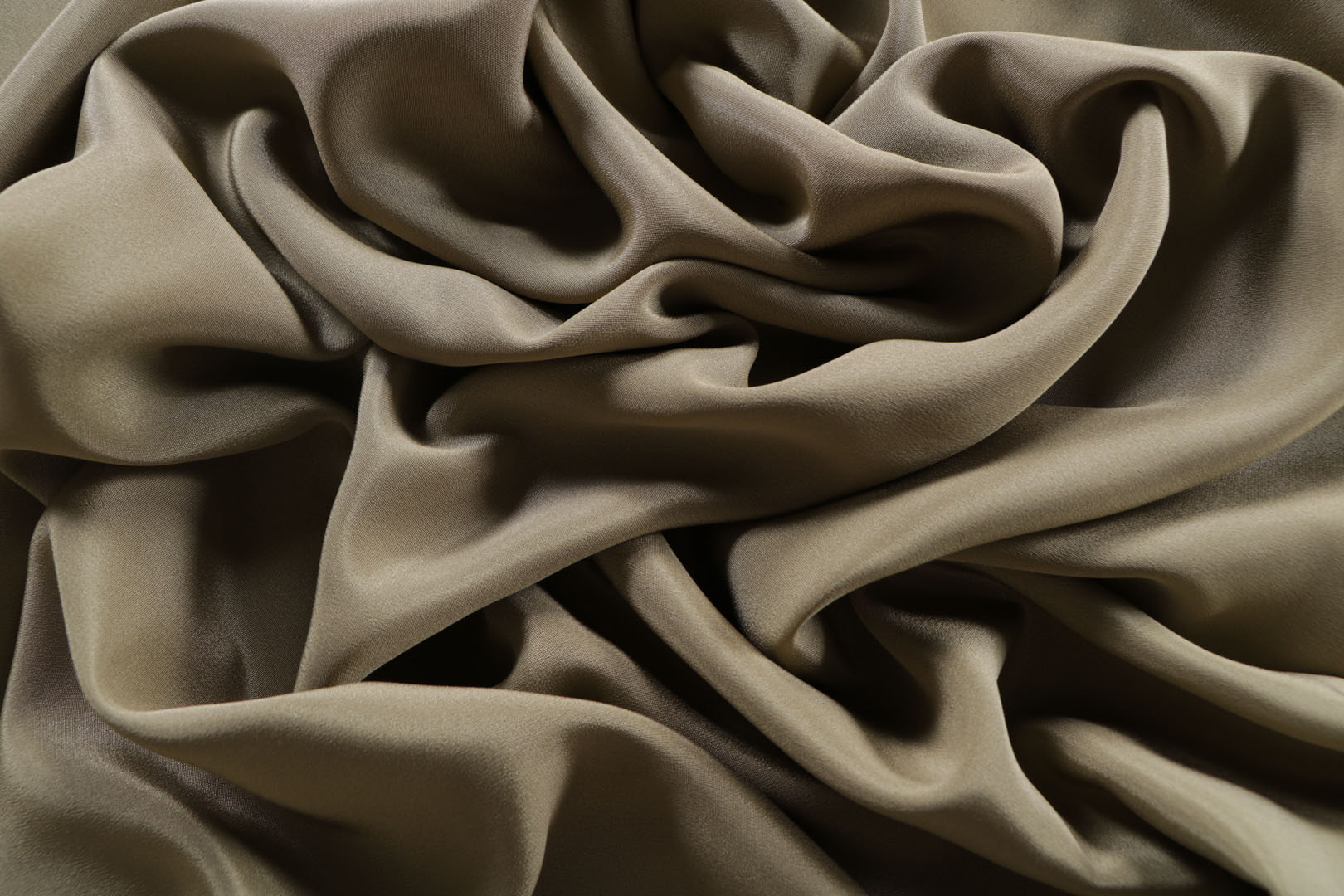 Tissu Couture Drap olive en Soie