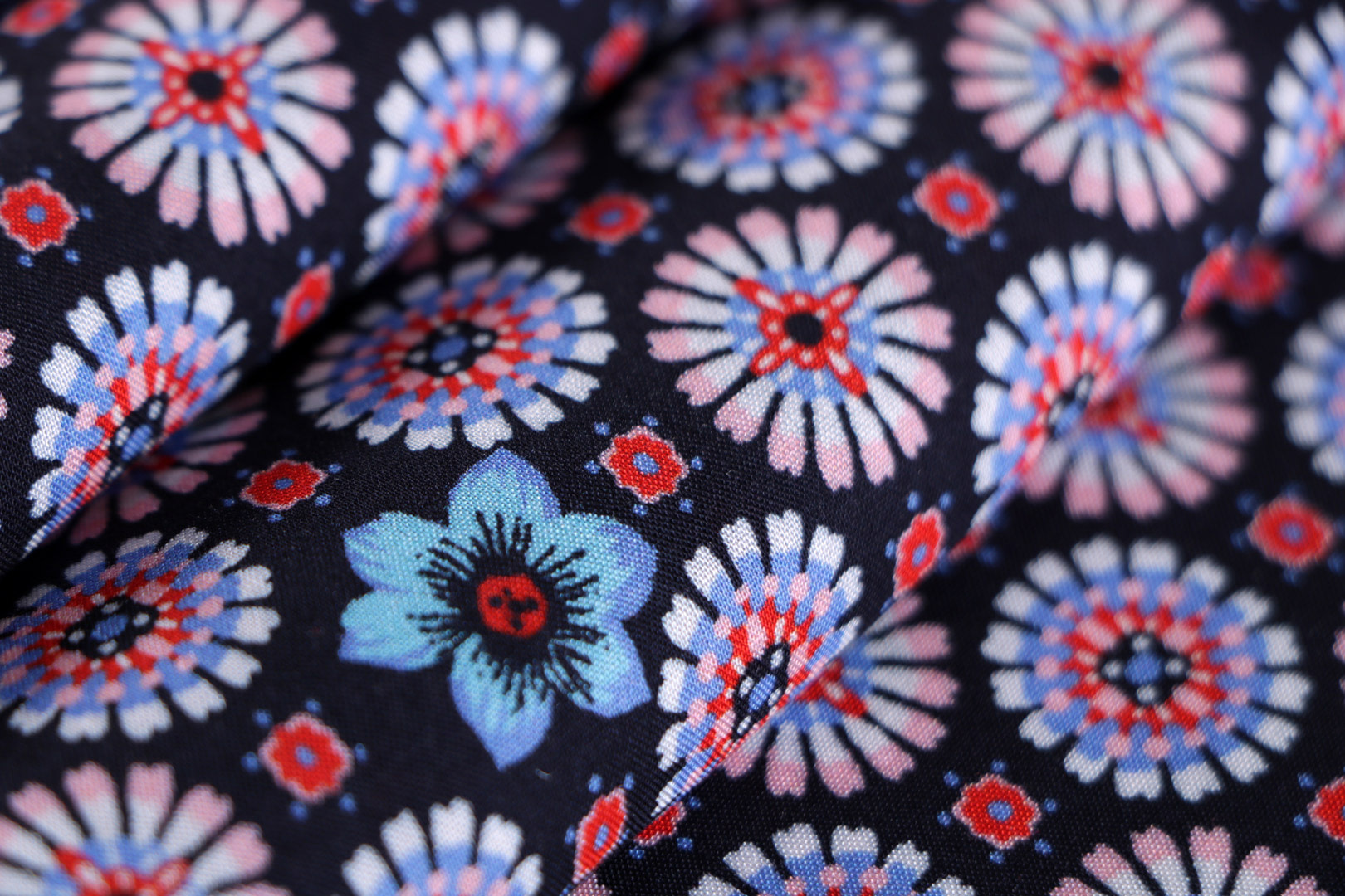 Tie Print Apparel Fabric ST000708