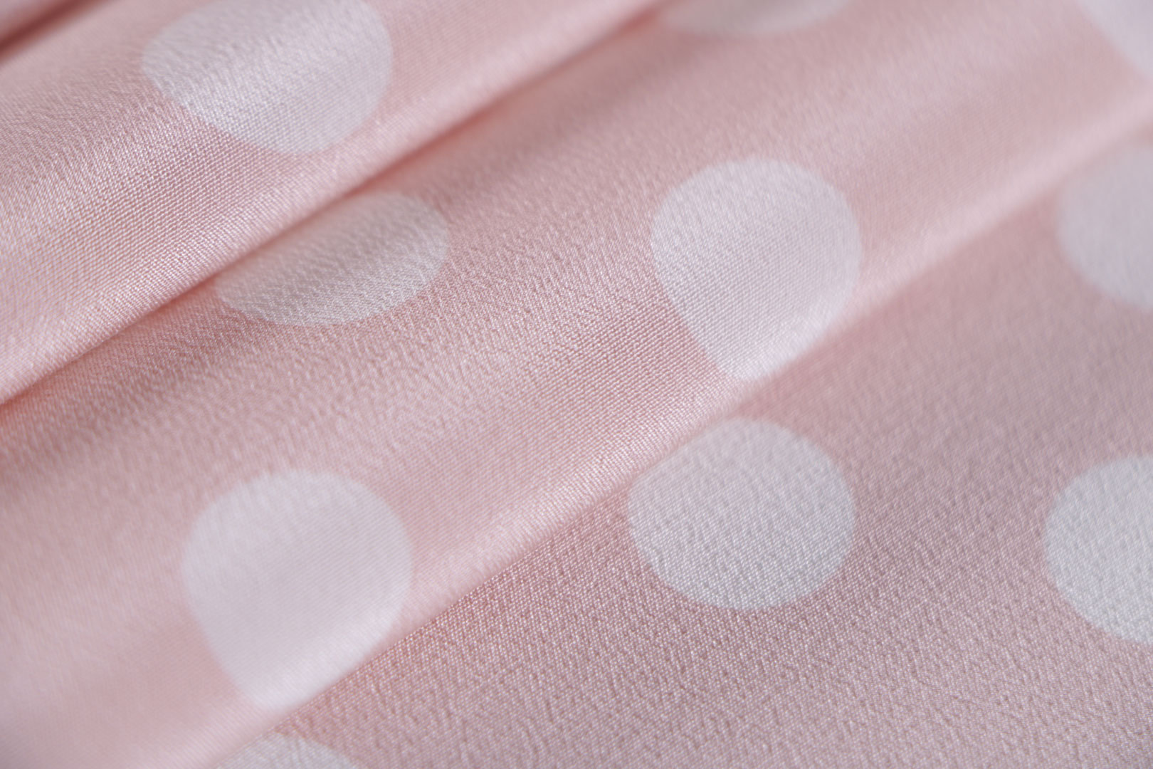 Tessuto Crêpe de Chine di Seta a Maxi Pois ST000731 per Abbigliamento