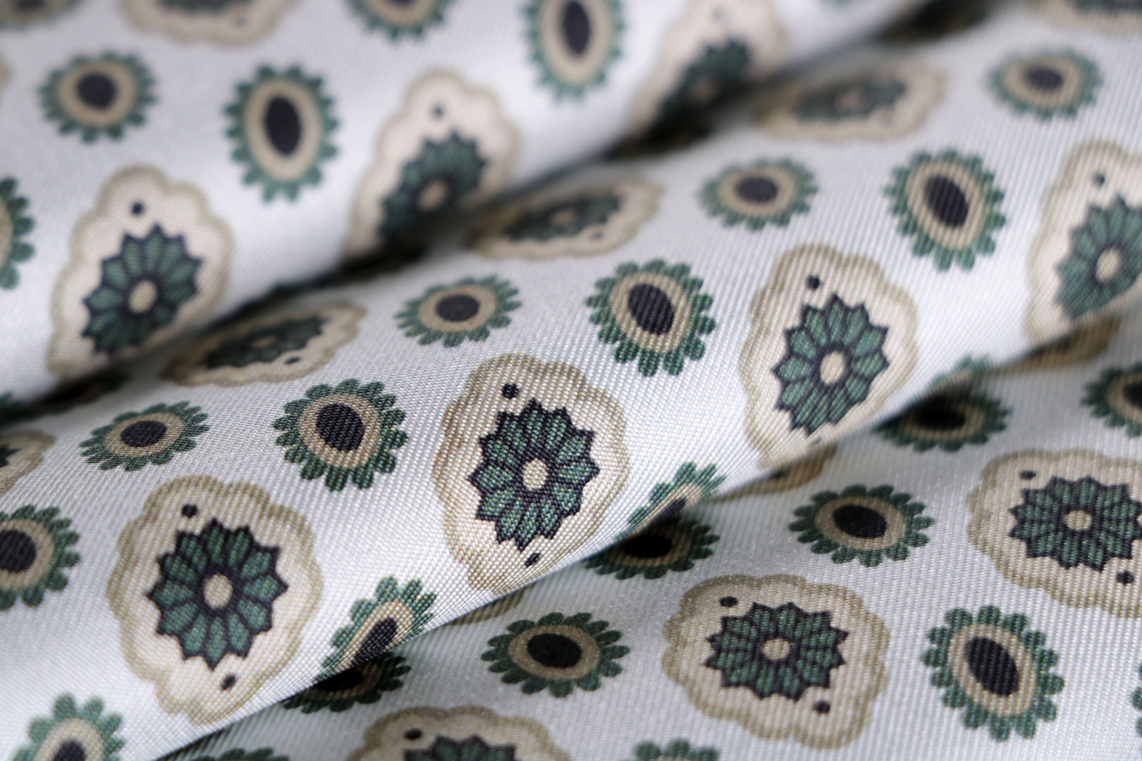 Tie Print Apparel Fabric ST000753