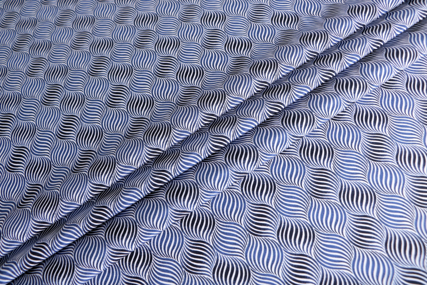 Geometric Print Apparel Fabric ST000770