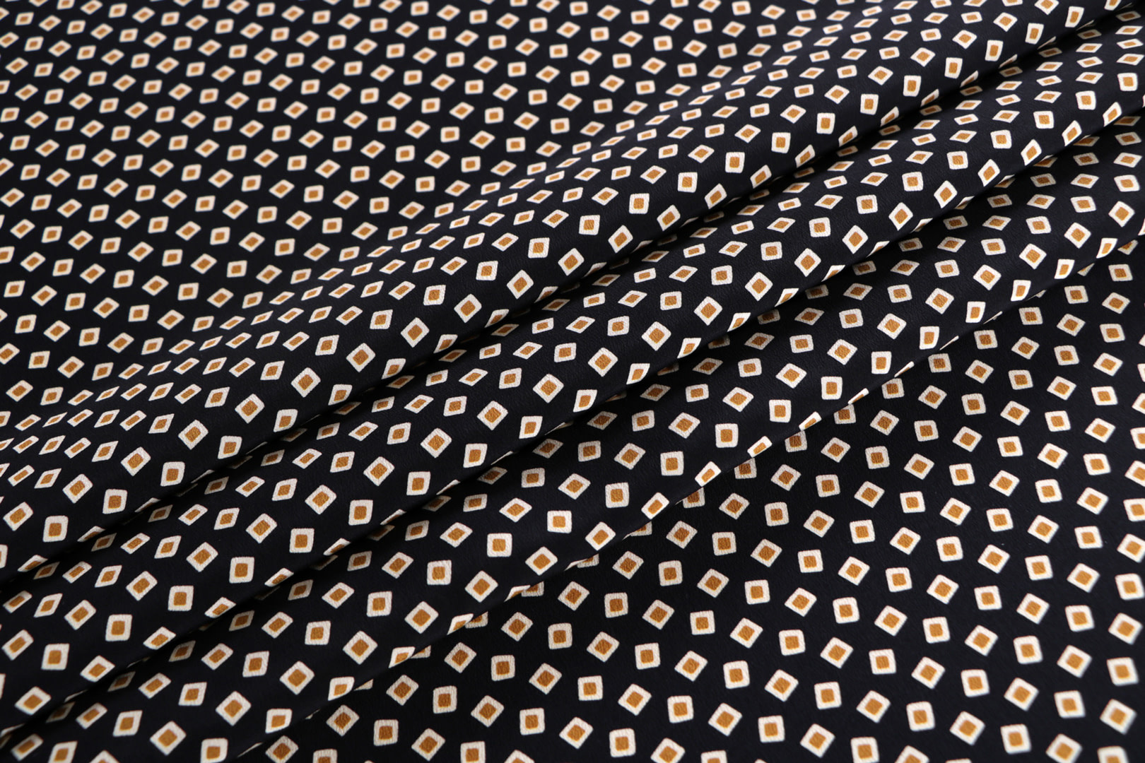 Geometric Print Apparel Fabric ST000817