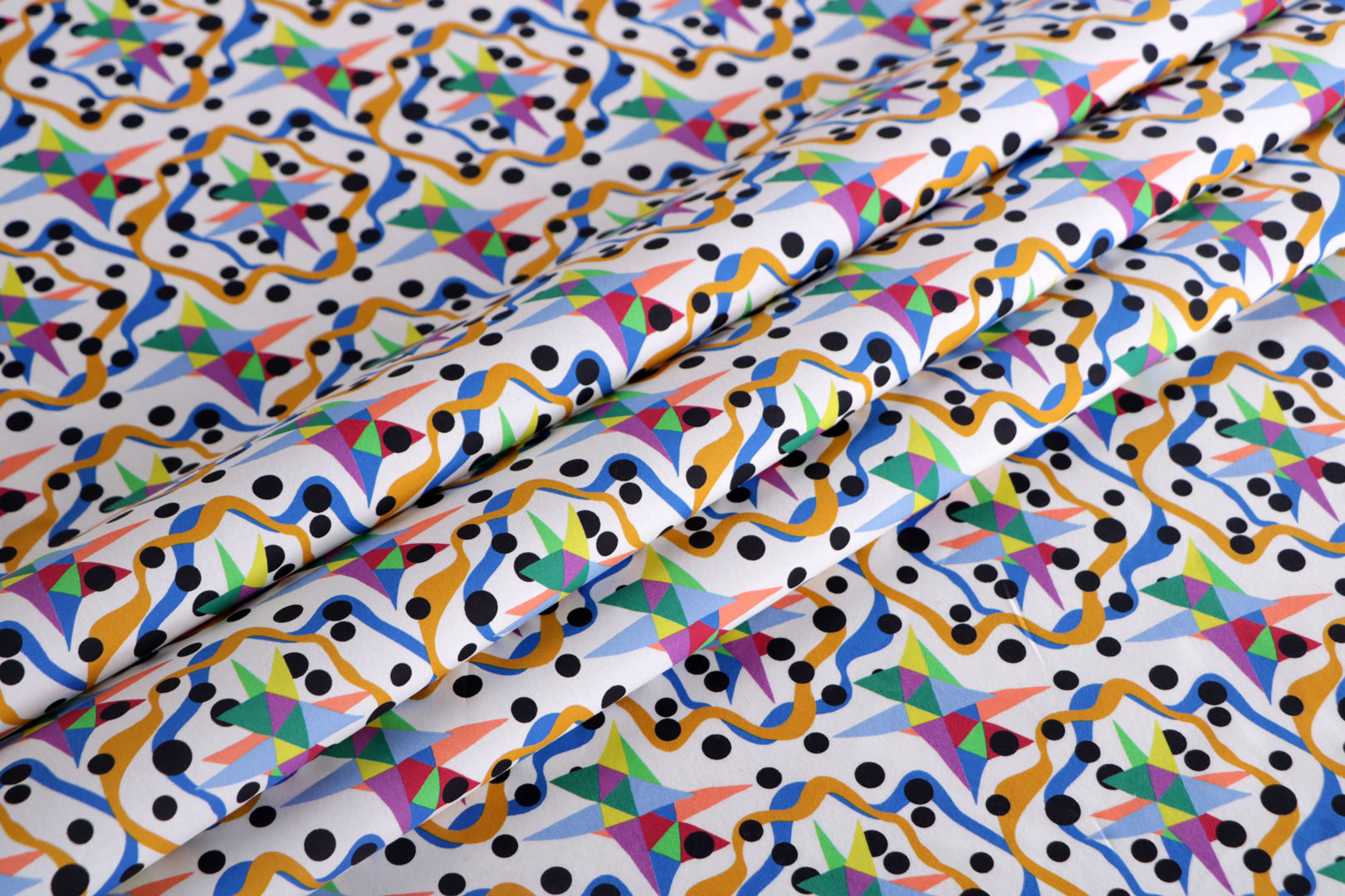 Abstract Print Apparel Fabric ST000530