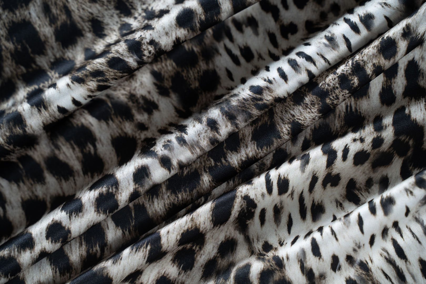 Animalier Print Apparel Fabric ST000621