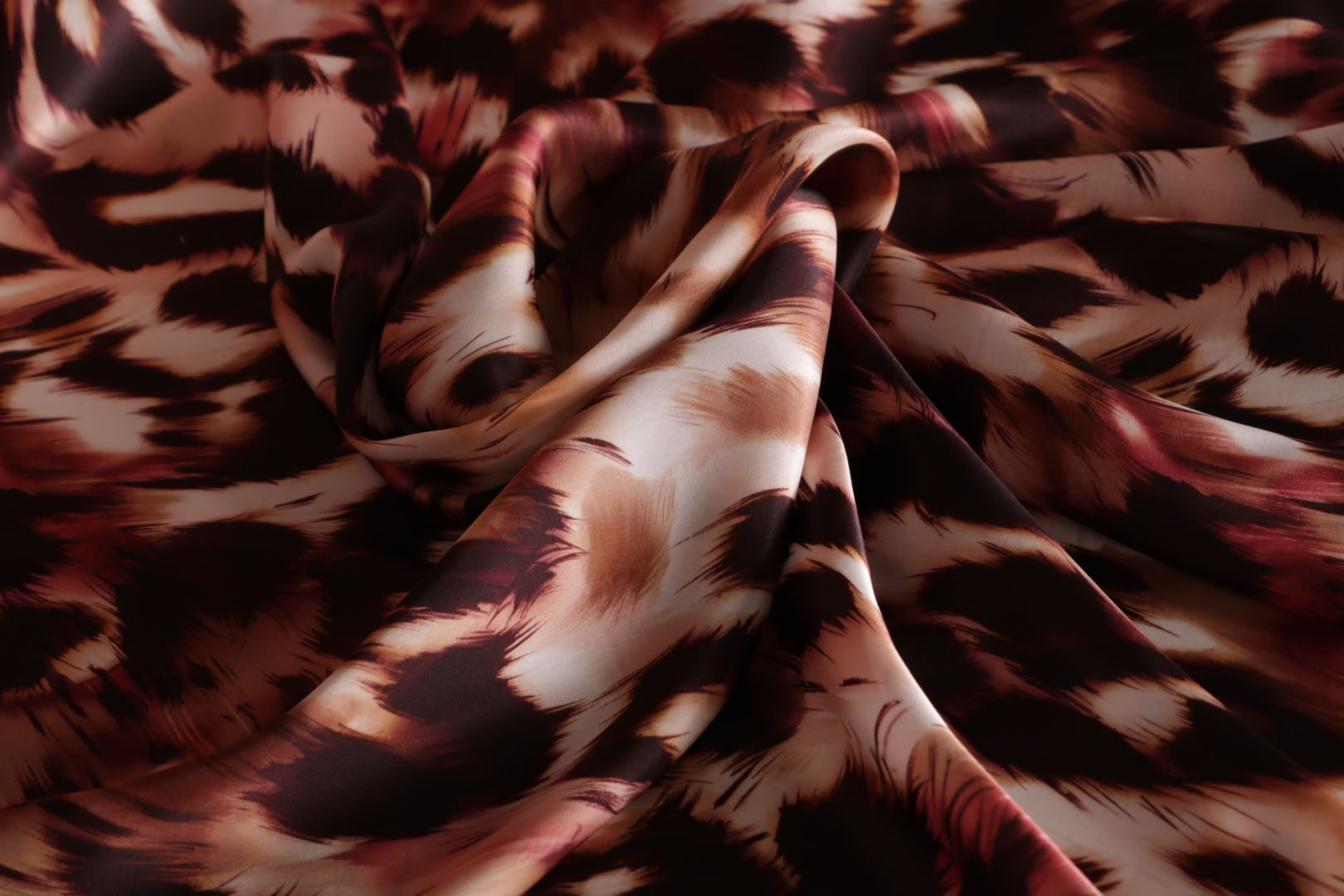 Animalier Print Apparel Fabric ST000165